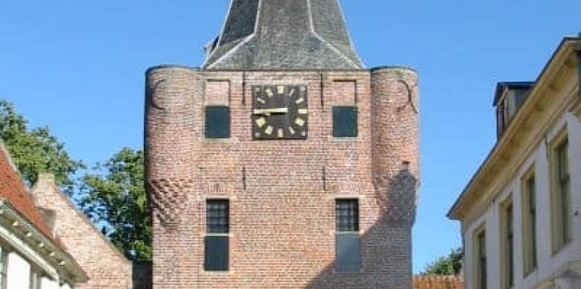Historische brug blootgelegd in Elburg | Archeologie Online
